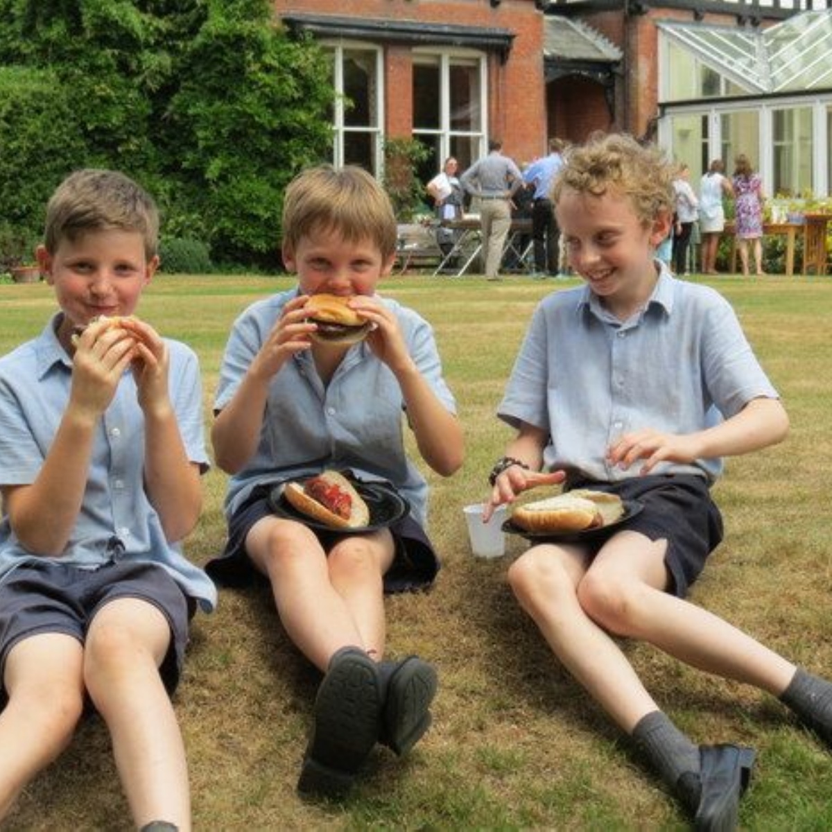 Ludgrove School - Barbecue Lunches